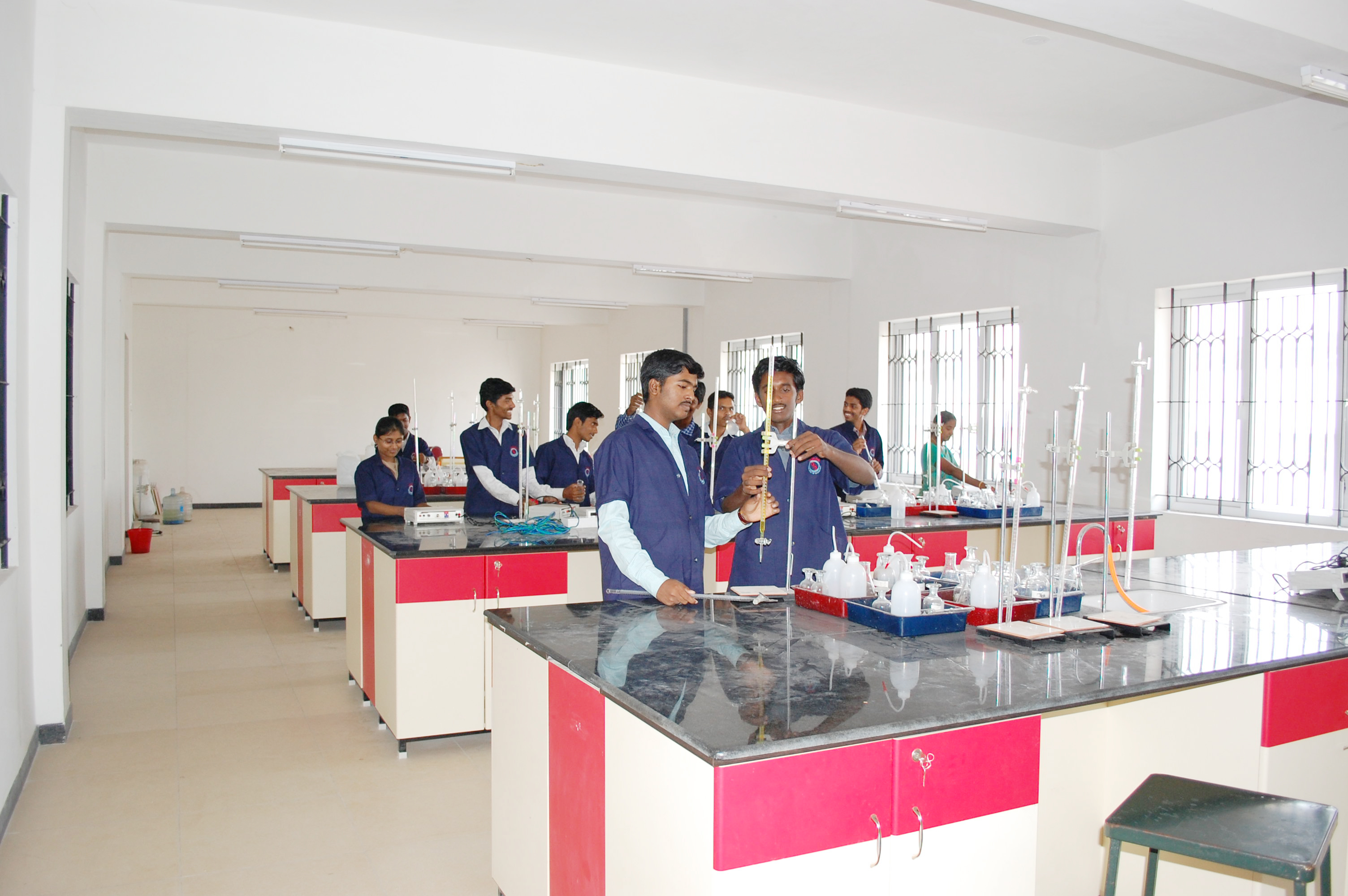 Suguna College Of Engineering Photos, Pictures for Suguna College Of ... Suguna College Of Engineering Photos, Pictures for Suguna College Of ...
