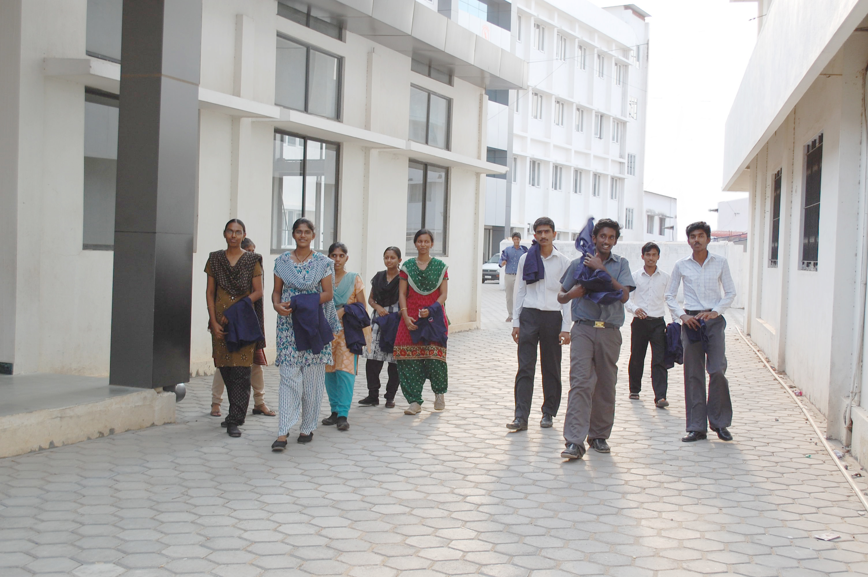 Suguna College Of Engineering Photos, Pictures for Suguna College Of ... Suguna College Of Engineering Photos, Pictures for Suguna College Of ...